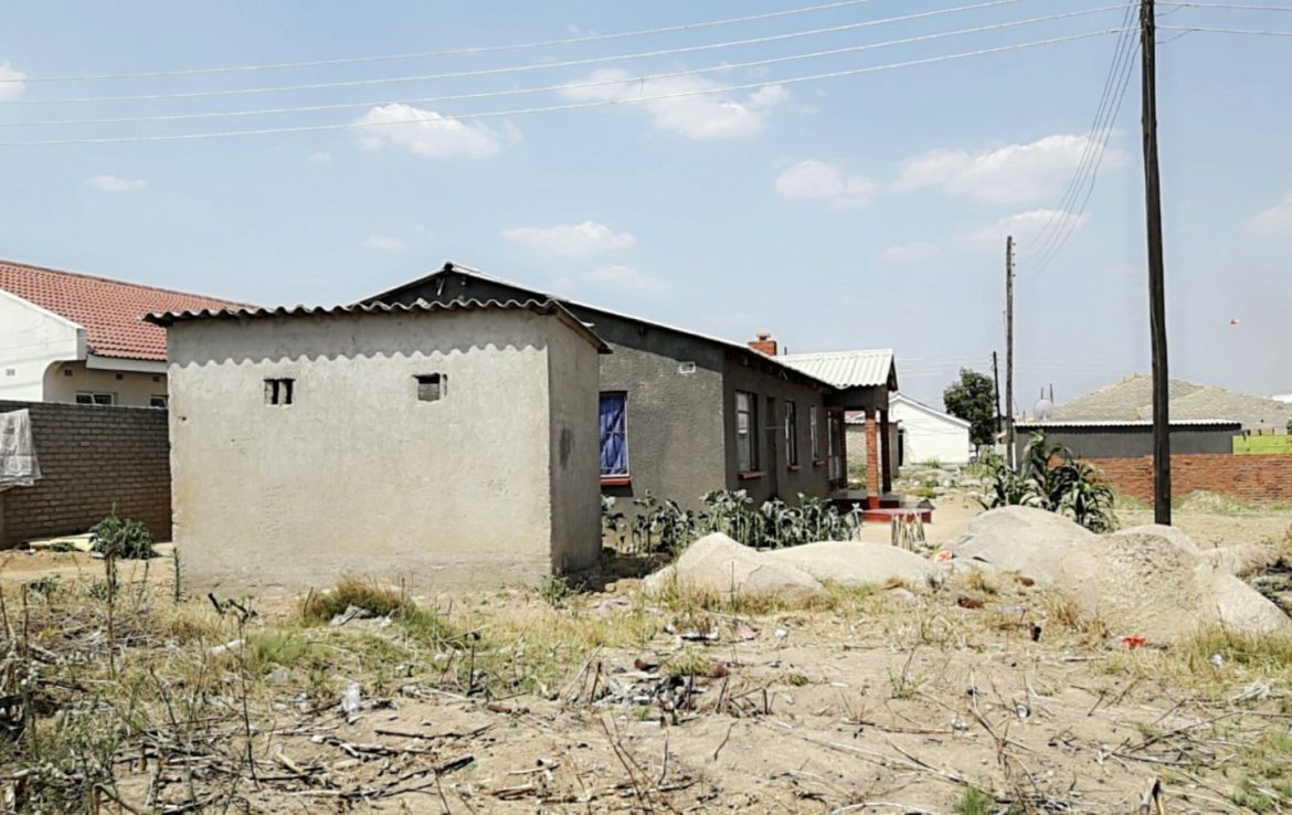 UNIT L CHITUNGWIZA HOUSE FOR SALE - ShonaHome
