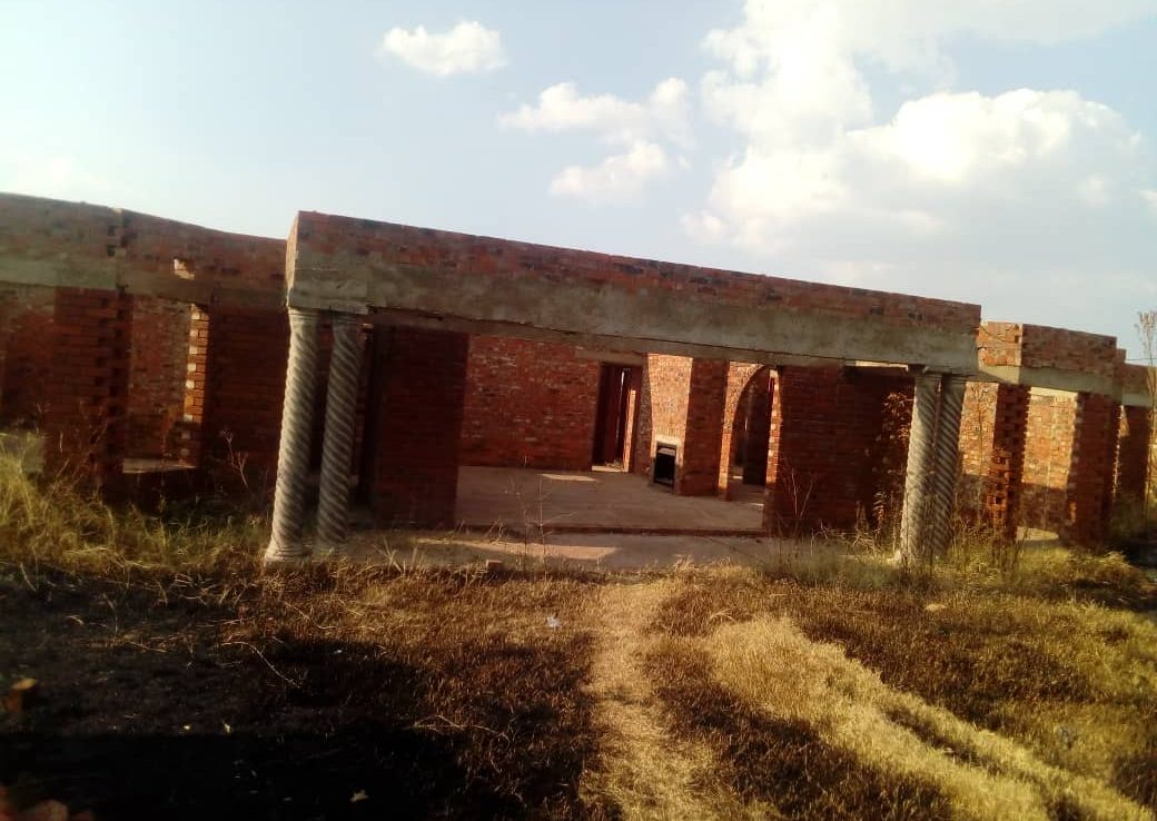 NORTON KNOWE HOUSE AT ROOF LEVEL FOR SALE - ShonaHome