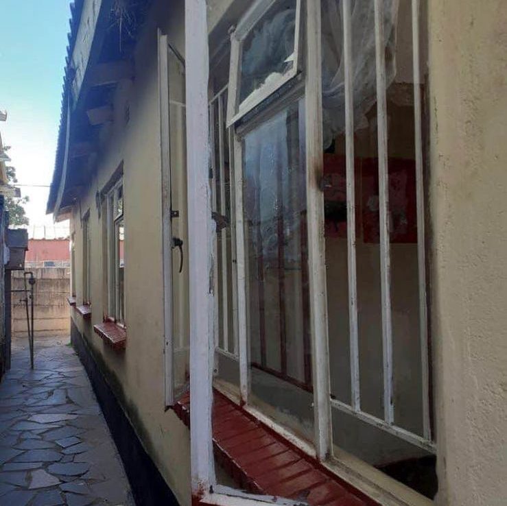 Zengeza 3 a house for Sale - ShonaHome